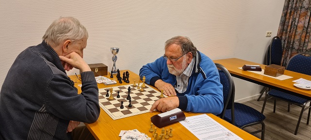 Kees van Rooijen en Ruud Sneller aan het "Pesten"